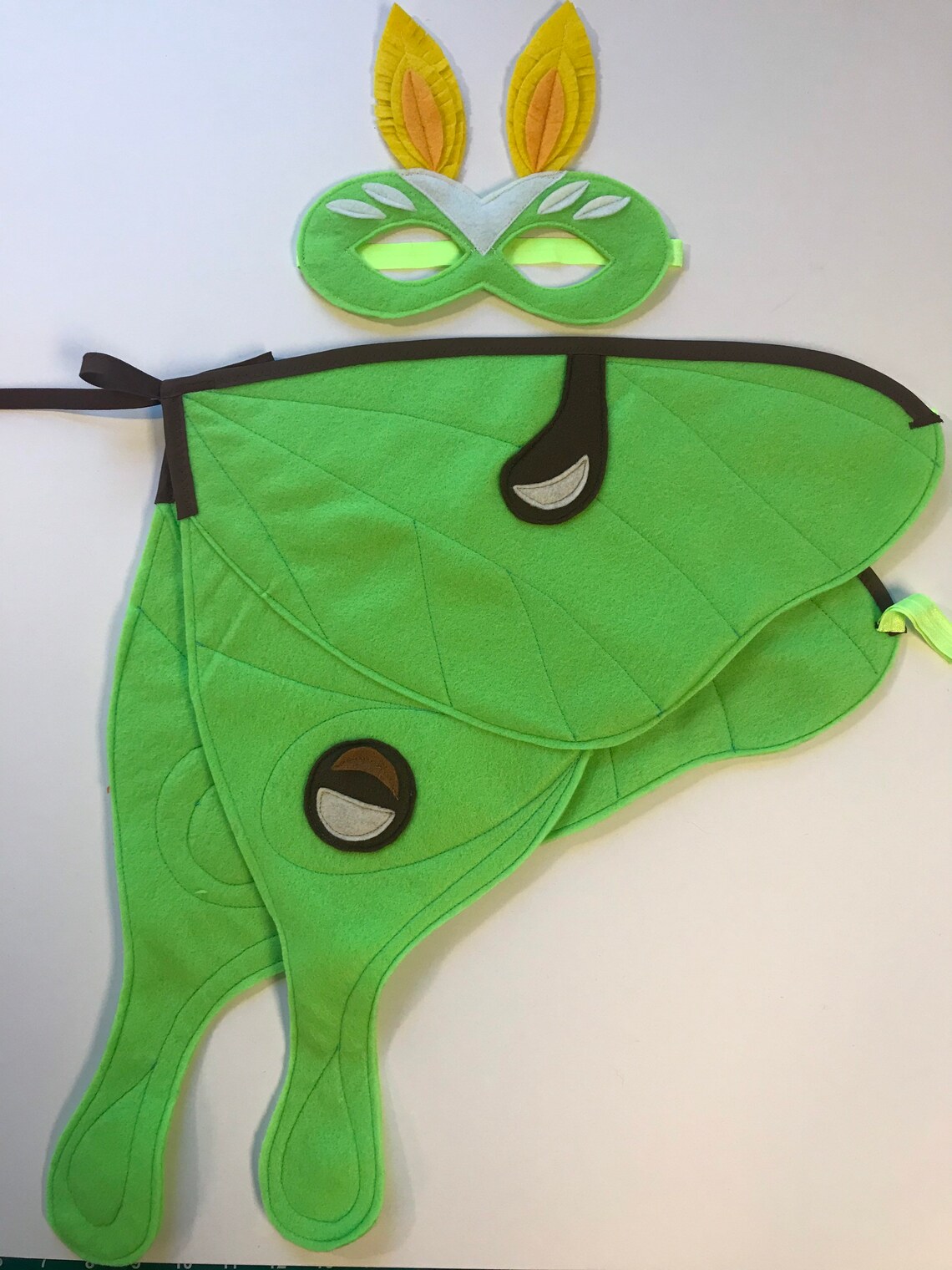 Luna Moth Costume Set / soft sturdy flappable wings and moth | Etsy