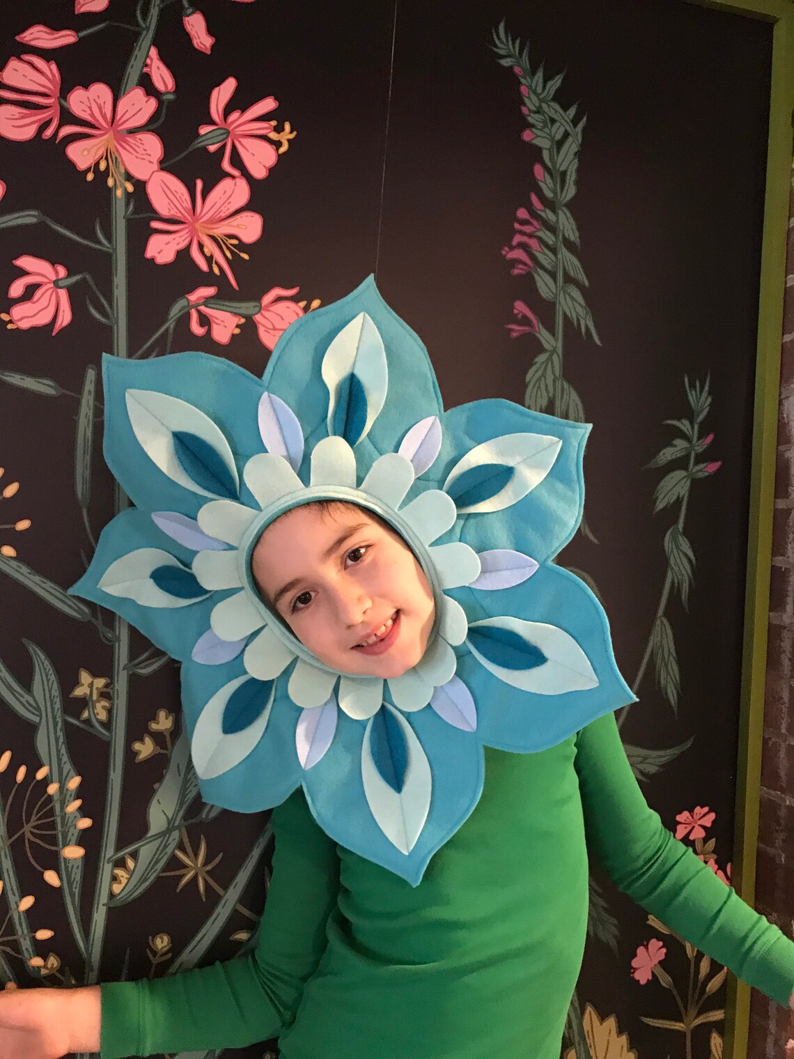 Flower Costume / Be a Flower / Flower Headpiece and Leaf - Etsy