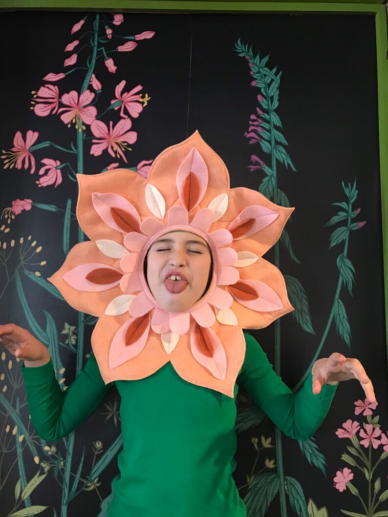 Flower Costume / Be a Flower / Flower Headpiece and Leaf - Etsy