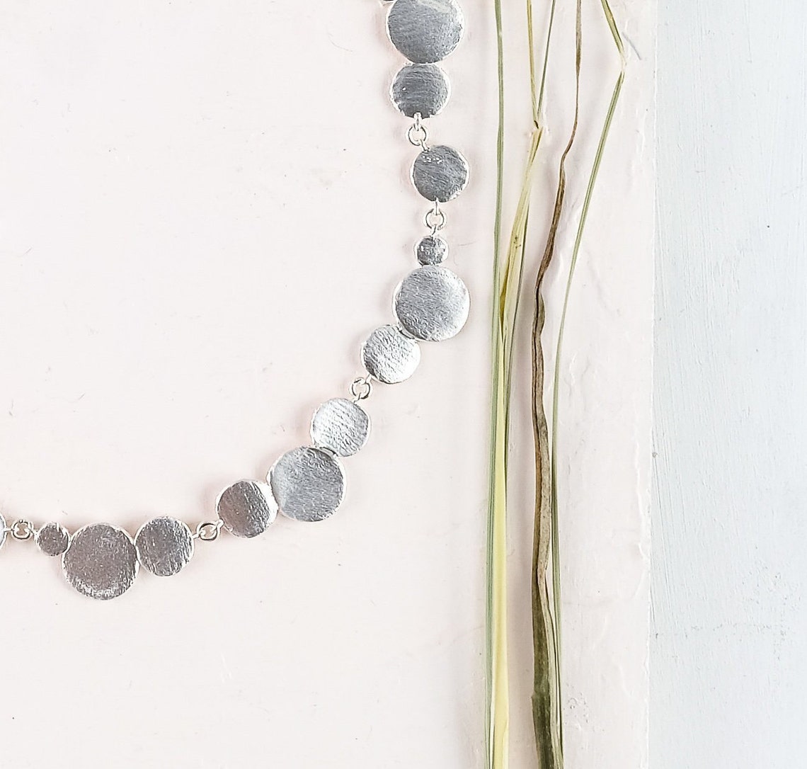 Delicate Short Silver Dot Necklace, Classic and Modern Silver Circles ...