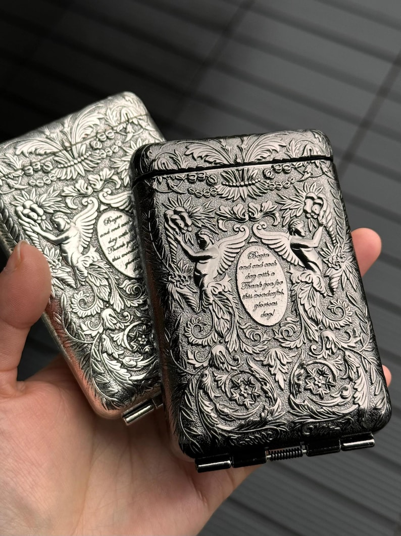 Extra-thick Retro-style Embossed Metal Cigarette Case - a Practical ...
