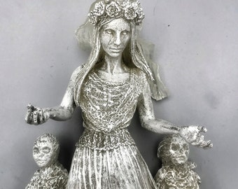 Weeping Woman - Etsy