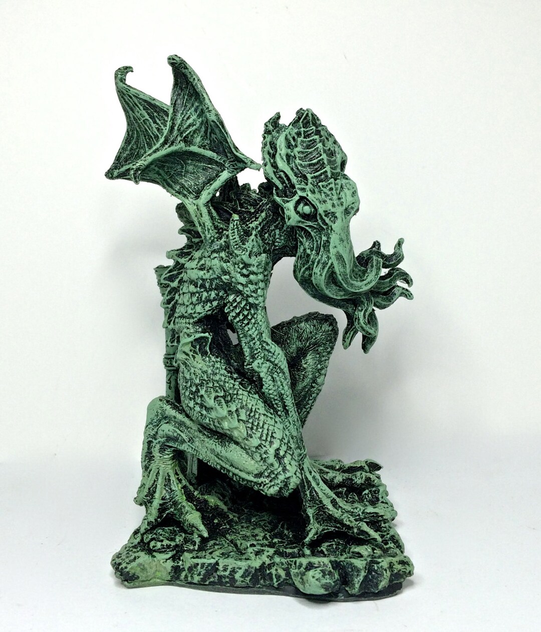 H.P. Lovecraft’s Cthulhu Rising Statue, Half Scale Sculpture | Cthulhu Mythos Monster Figurine ...