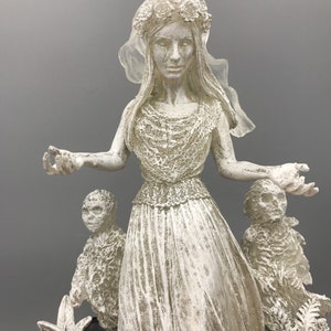La Llorona, the Weeping Woman Statue, Hand Painted Resin Sculpture ...