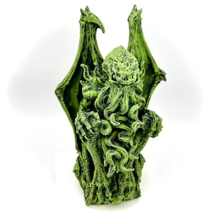 Cthulhu Enthroned Statue, Hand Painted Resin Sculpture | Cthulhu Mythos ...