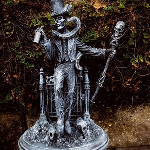 Baron Samedi, Voodoo Loa of Death Statue, Hand Painted Resin Sculpture ...