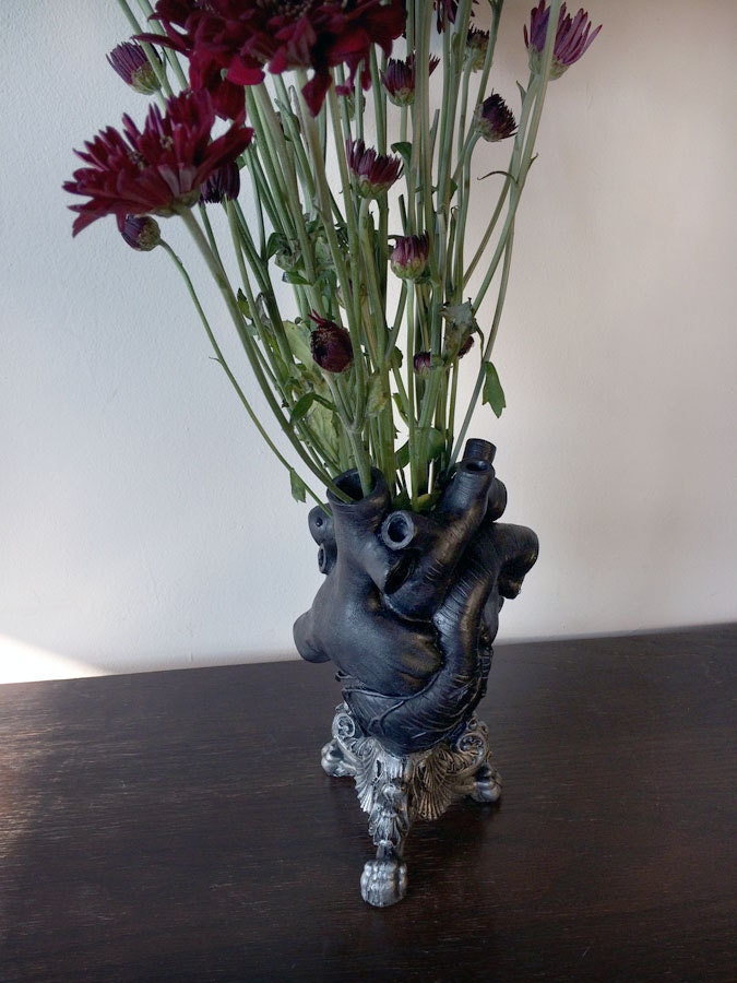 Anatomical Heart Vase Black Finish - Etsy
