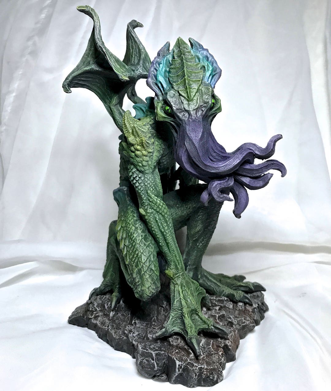 H.P. Lovecraft’s Cthulhu Rising Statue, Full Color Sculpture | Cthulhu Mythos Monster Figurine ...