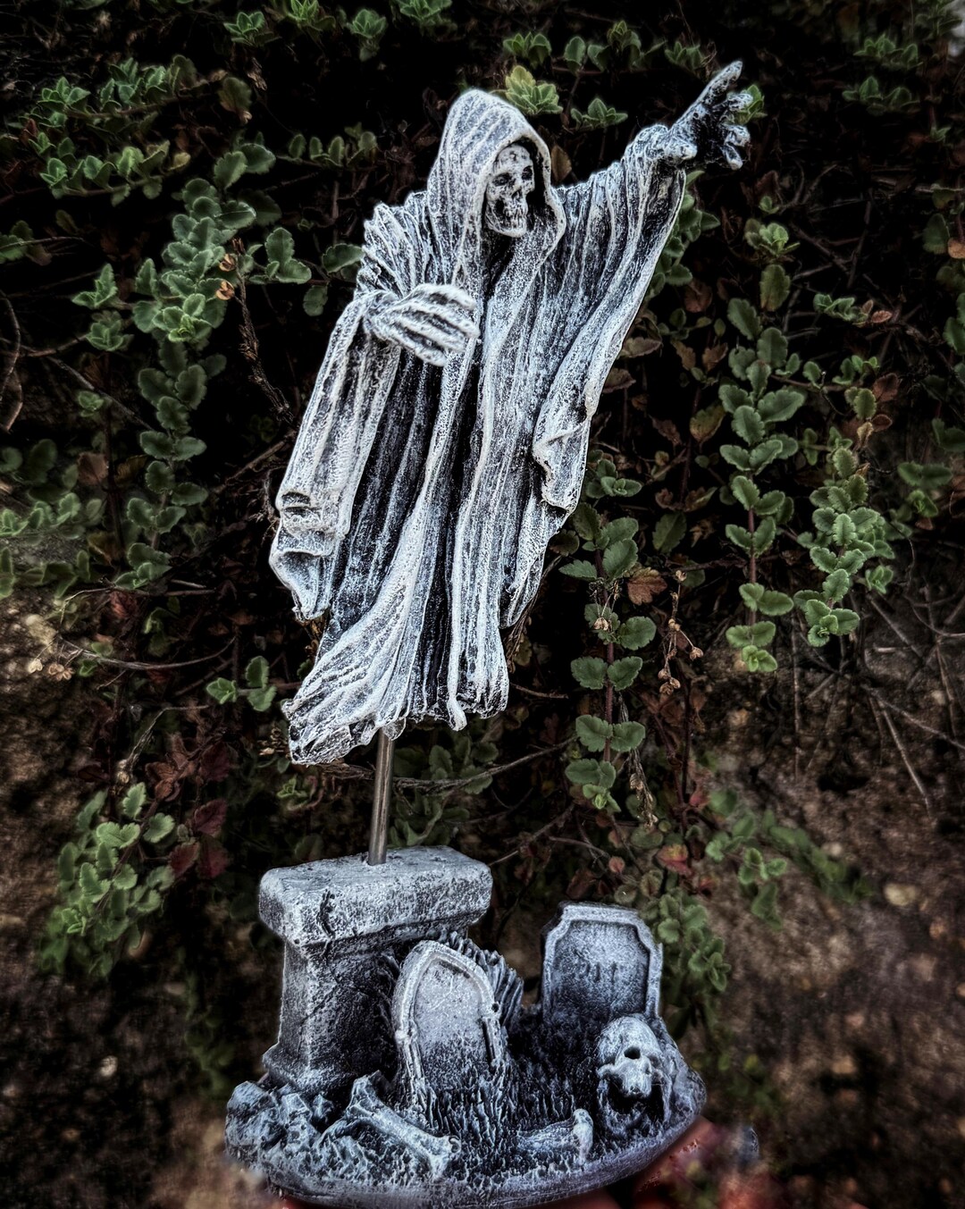 Graveyard Ghost Statue, Hand Painted Resin Sculpture | Gothic Horror ...