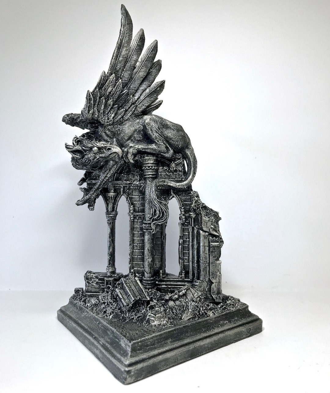 Griffin Statue, Hand Painted Resin Sculpture Mythical Creature Figurine ...