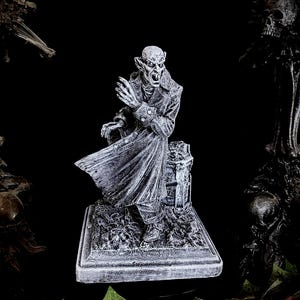 Dracula: Nosferatu Statue,resin Sculpture | Legendary Vampire Figurine ...