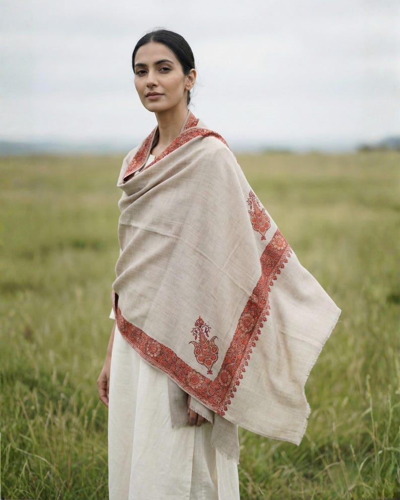 Kashmiri Sozni Shawl, Natural Tusha Wool Wrap, Red Needle Work ...