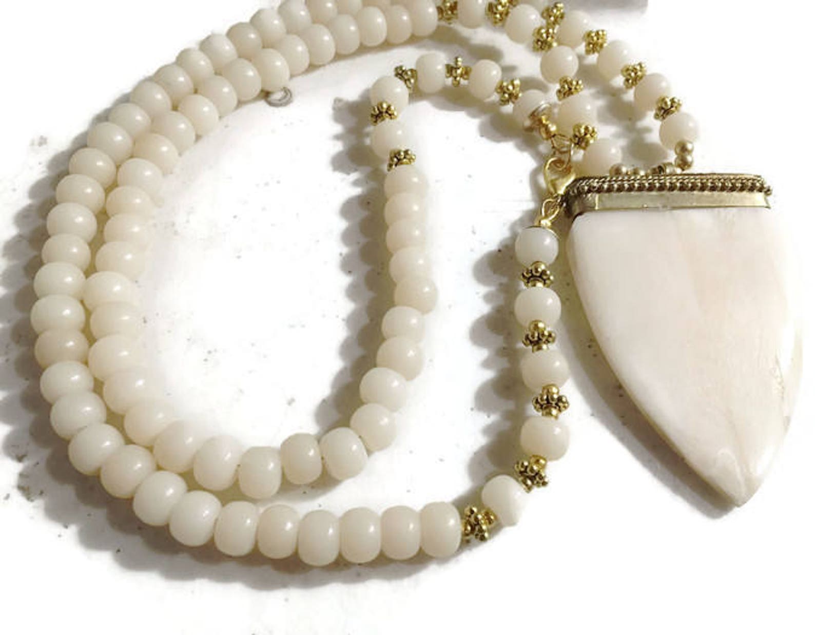 Beige Bone Arrow Pendant Necklace – Bodhi Gemstone Beaded Jewelry - Etsy