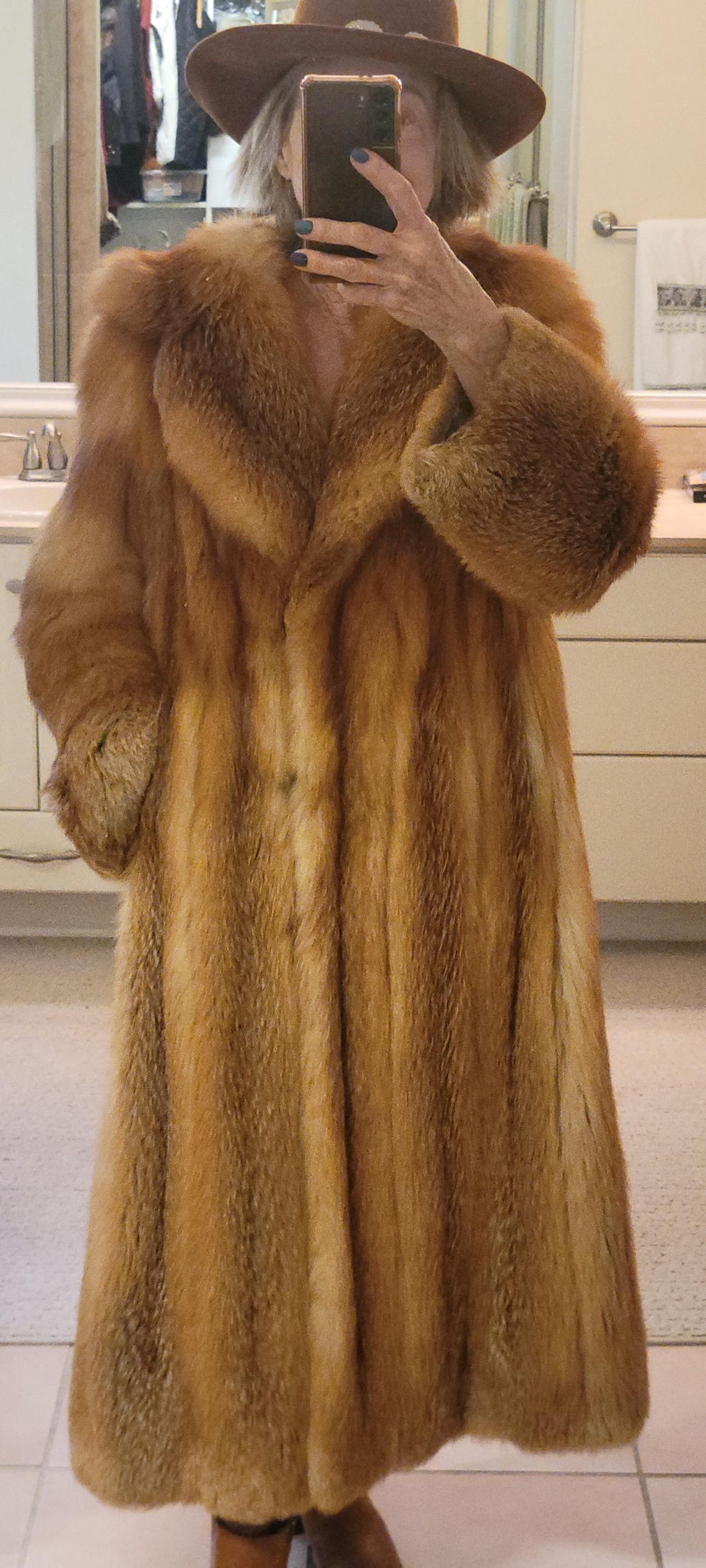 Vintage Canadian Red Fox Fur Coat Bonwit Teller New York. Approximately ...