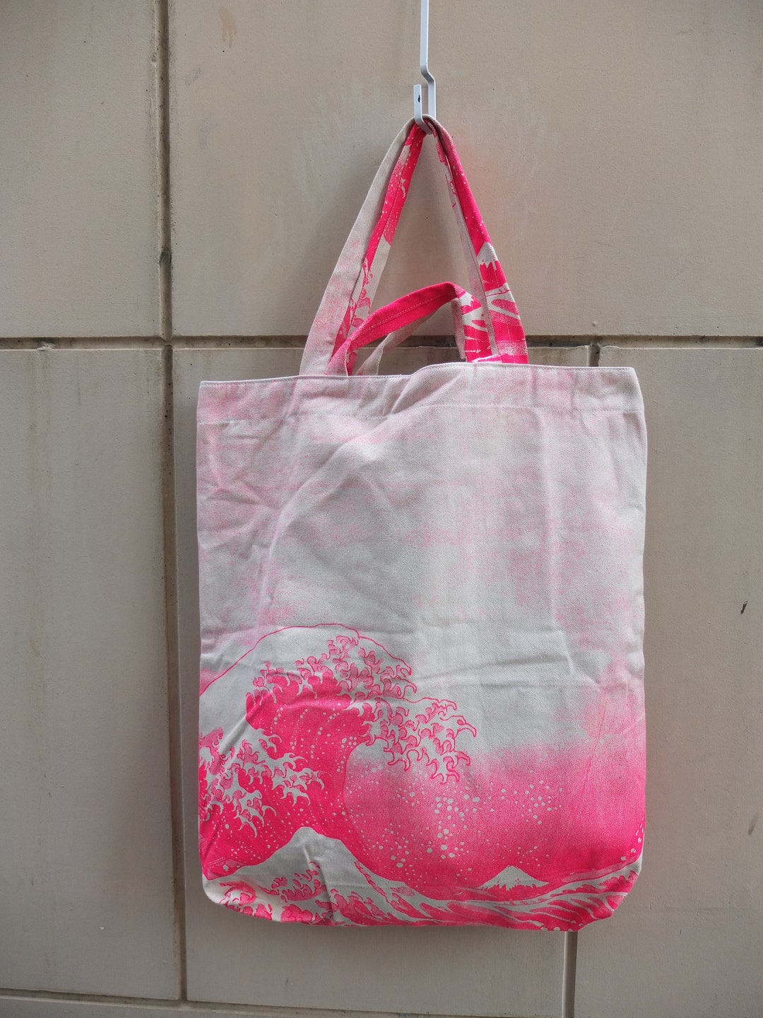 Ocean Tidal Wave Tsunami Pink Pop Art Pattern Graphic Design Print ...