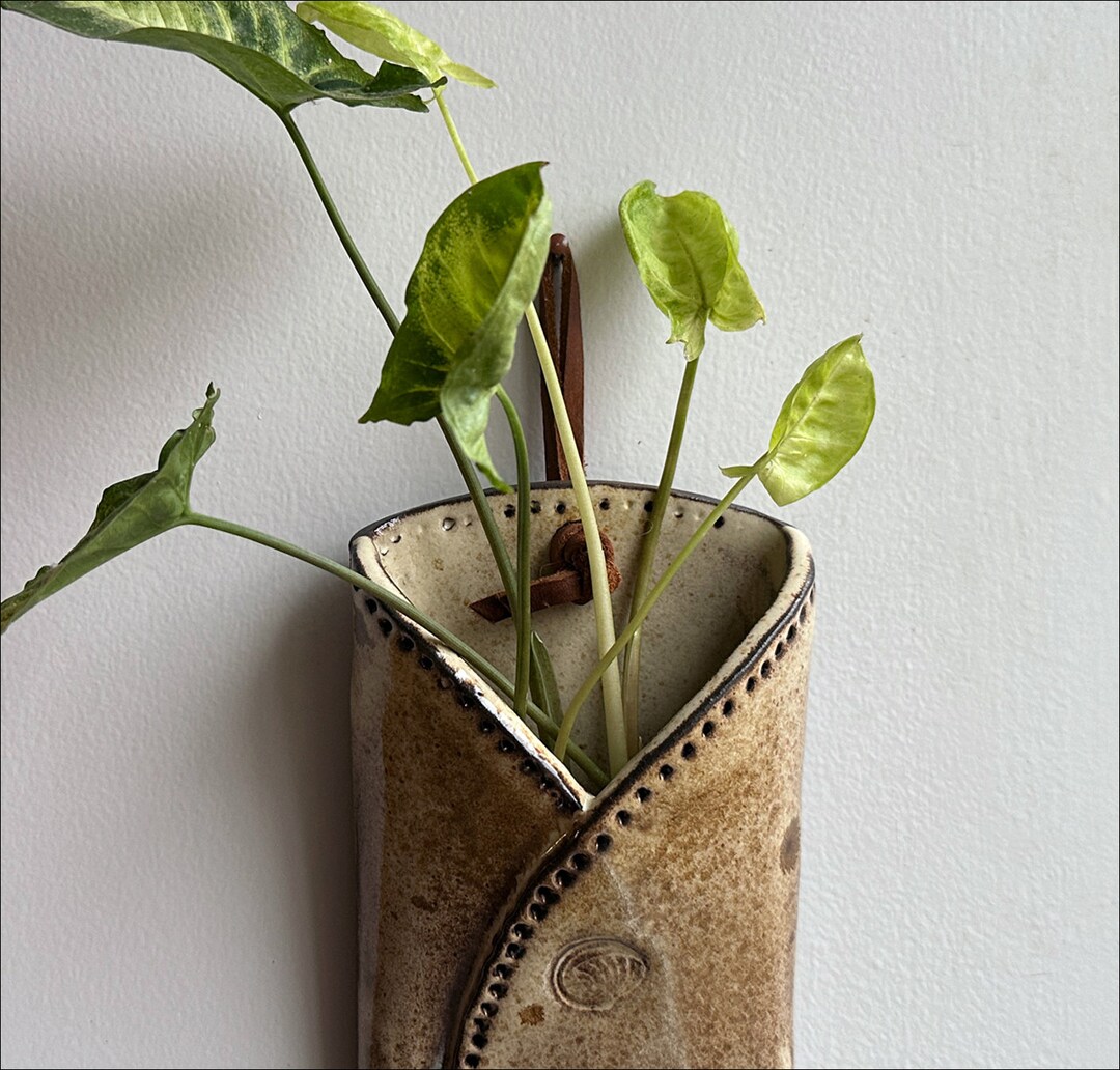 Rustic WALL POCKET Flower Vase Shabby Chic Planter, Artistic Wall ...