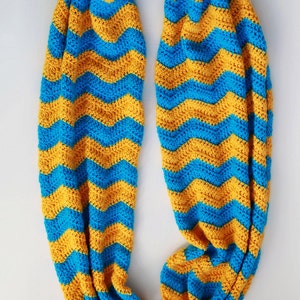 Crochet Pattern - Crochet Chevron Infinity Scarf (pattern No. 071 ...