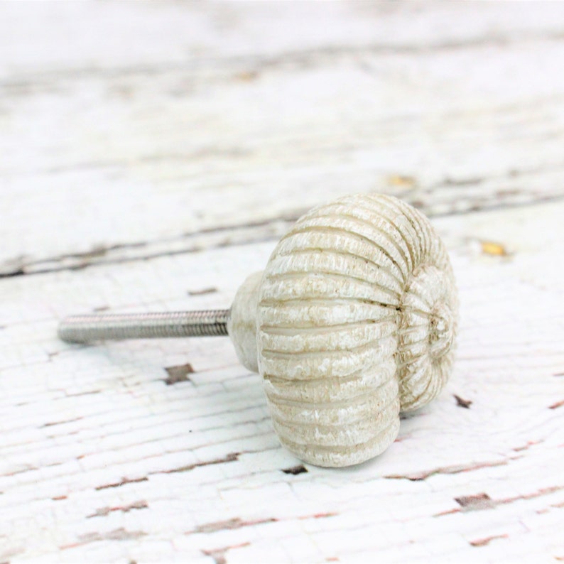 Shell Knobs Dresser Knobs Unique Cabinet Knobs Beach House - Etsy