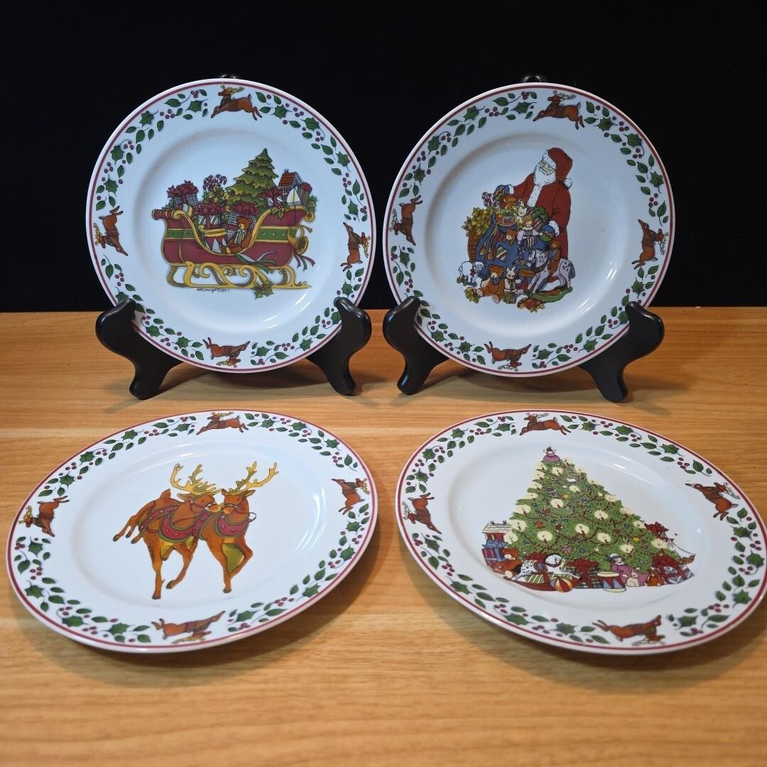 Vintage Susan Winget Christmas 4 Dessert Plates 7.5" Santa Sleigh ...