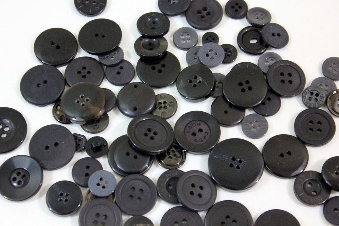 Black Buttons - Bag of Assorted Size Buttons - Etsy