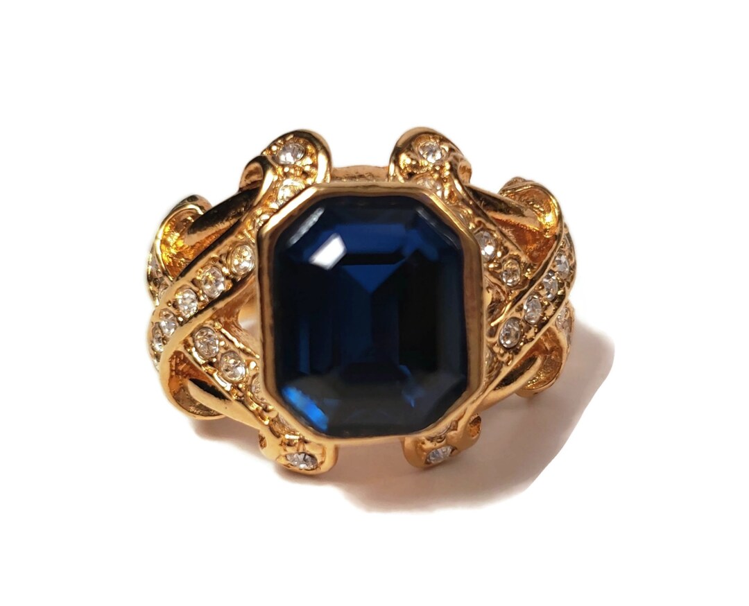 Elizabeth Taylor Avon Gold Blue Center Stone Ladies Ring - Etsy