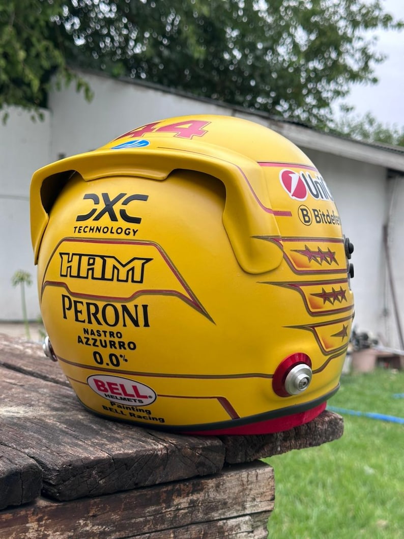 Casco Fórmula 1 Lewis Hamilton Ferrari 2025 – Réplica Coleccionable ...