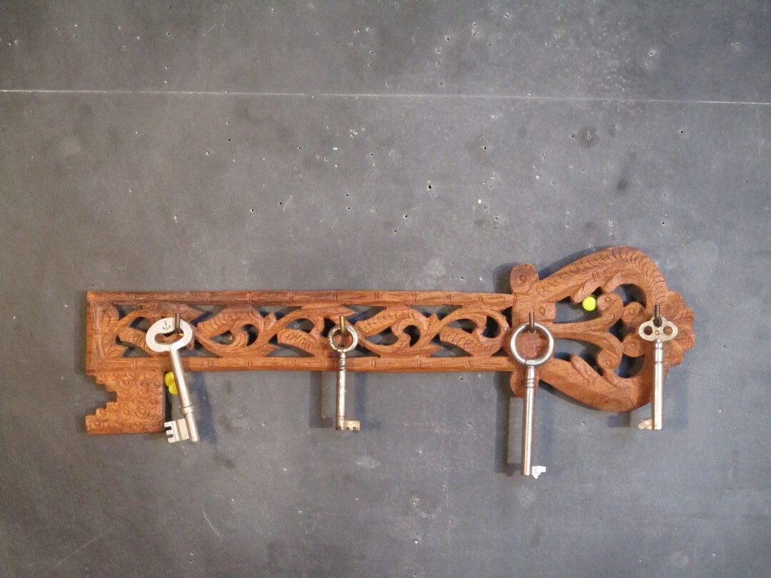 Vintage Carved Wood Key Rack-key Holder-skeleton Key-wall Mount - Etsy