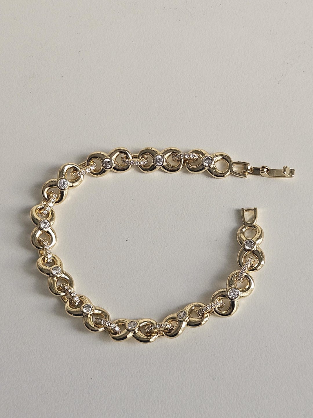 Diamond-cut Gold Look Interlocking Chain Bracelet, Geometric Link ...