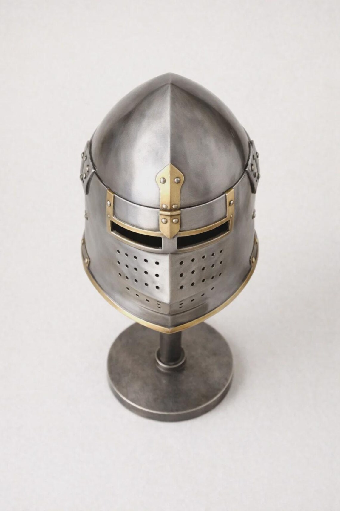 Medieval Closed Face Knight Helmet | Steel Armor Helm Display | Gothic ...
