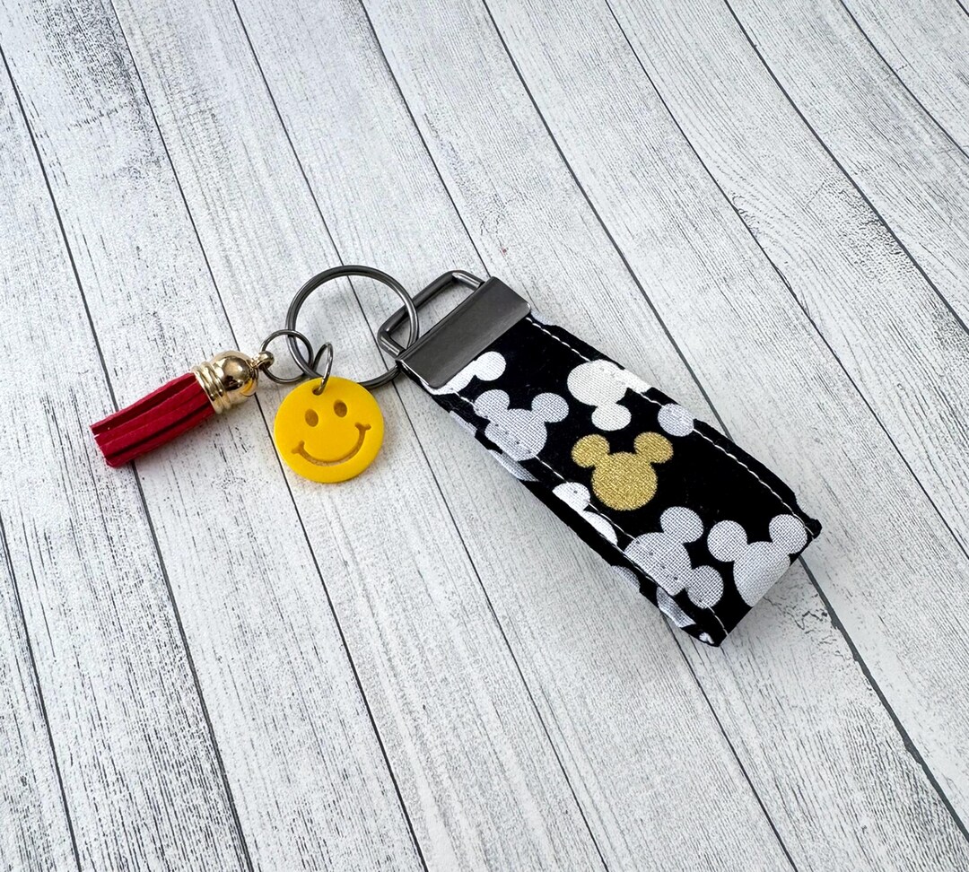 Mickey Mouse Fabric Key Fob Wristlet – Disney Fan Gift - Etsy