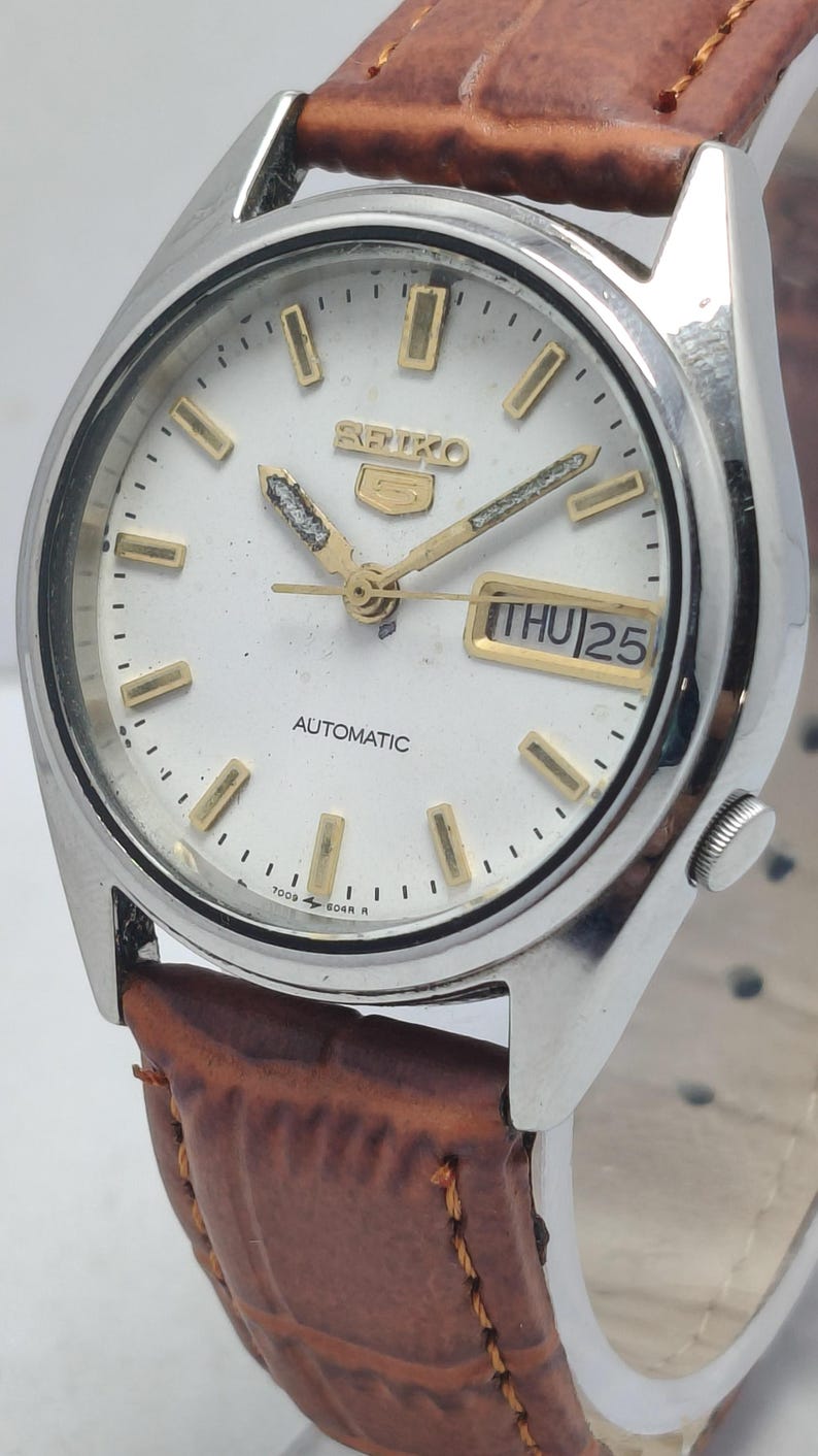 Vintage Seiko 5 Automatic Watch off White Dial Day & Date Japan Made ...