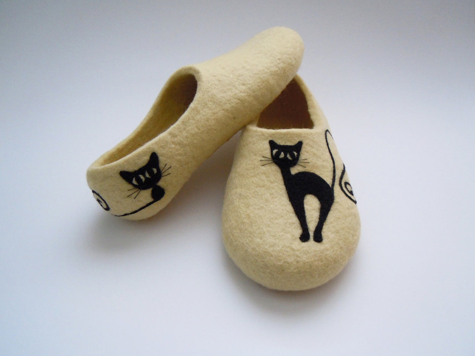Felted Light Cream Color Slippers BLACK CAT - Etsy