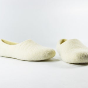 Custom Color Wool Slippers / House Shoes - Etsy