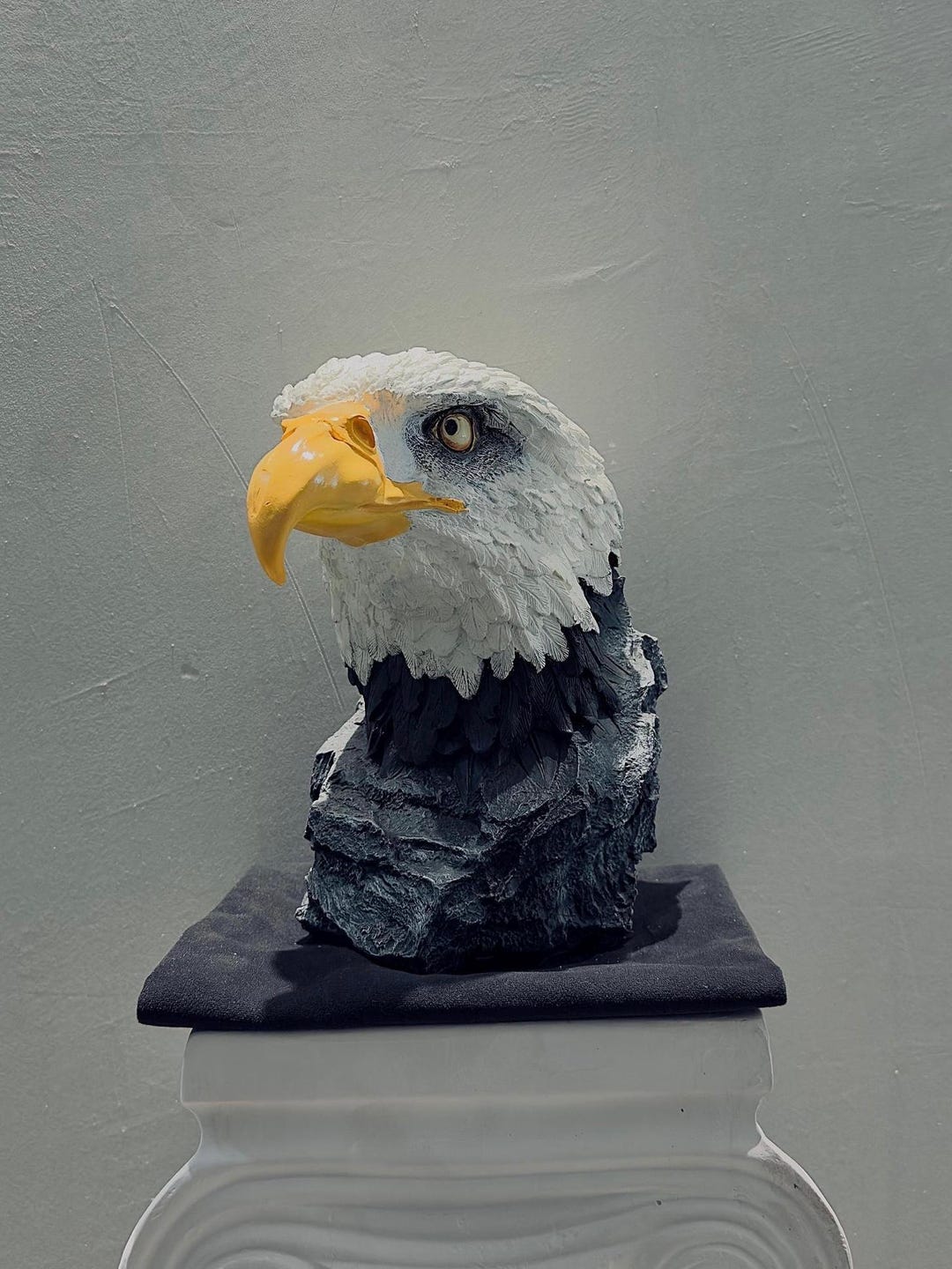 Decorative Eagle Bust Statue (30x30 Cm) – Handcrafted Paintable ...