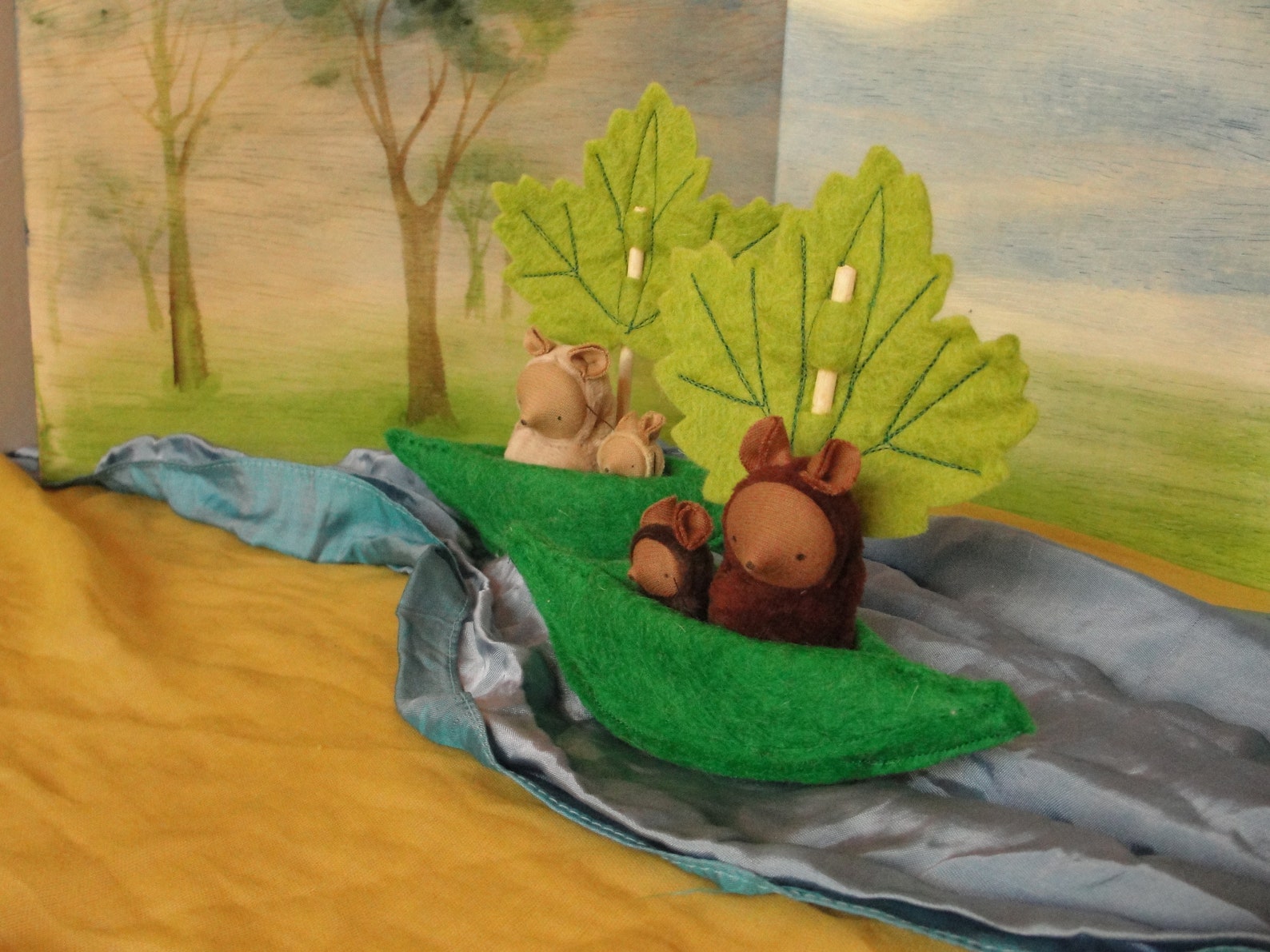 Toy Boat With a Leaf Sail Wool Felt Canoe Waldorf Toy - Etsy