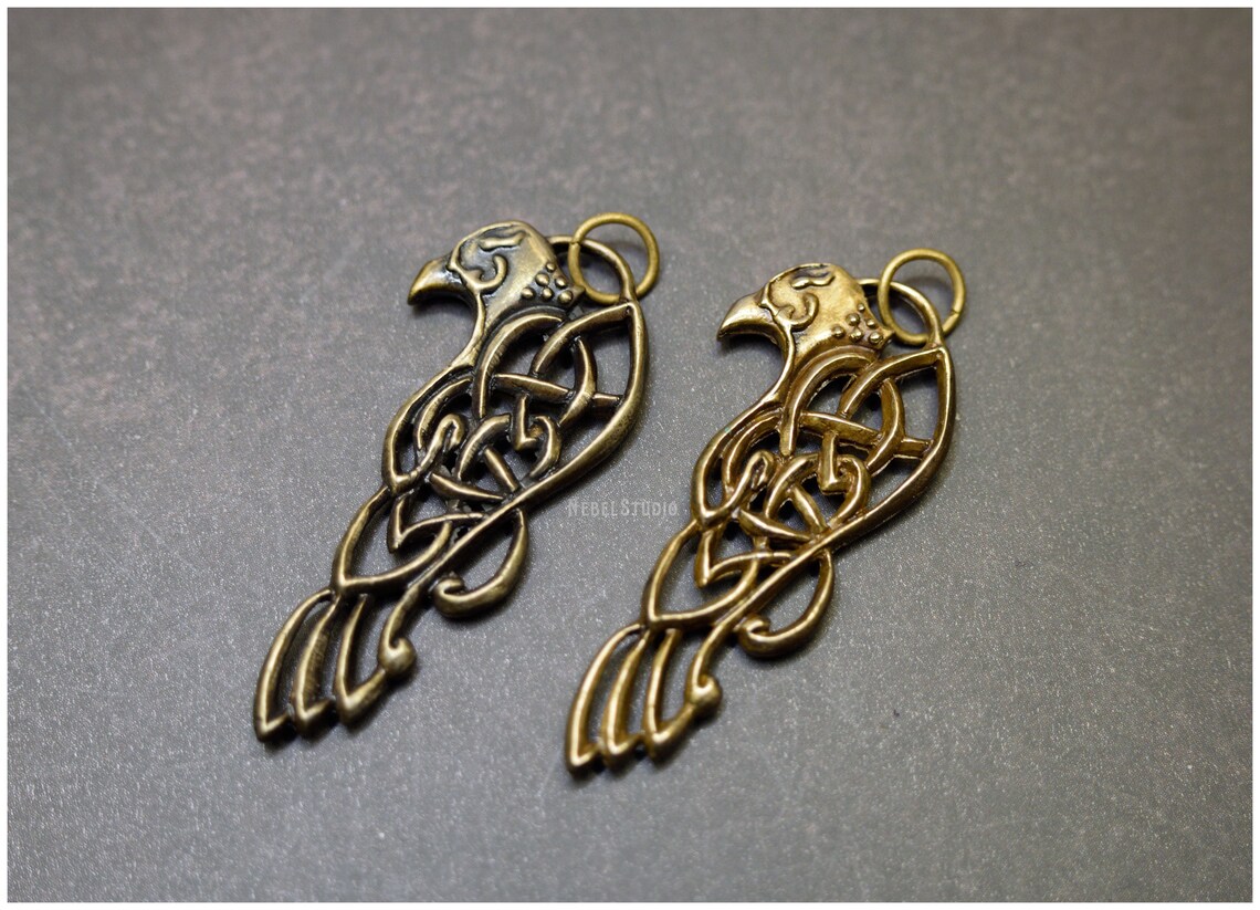 Crow Celtic Knot Bronze Pendant - Etsy