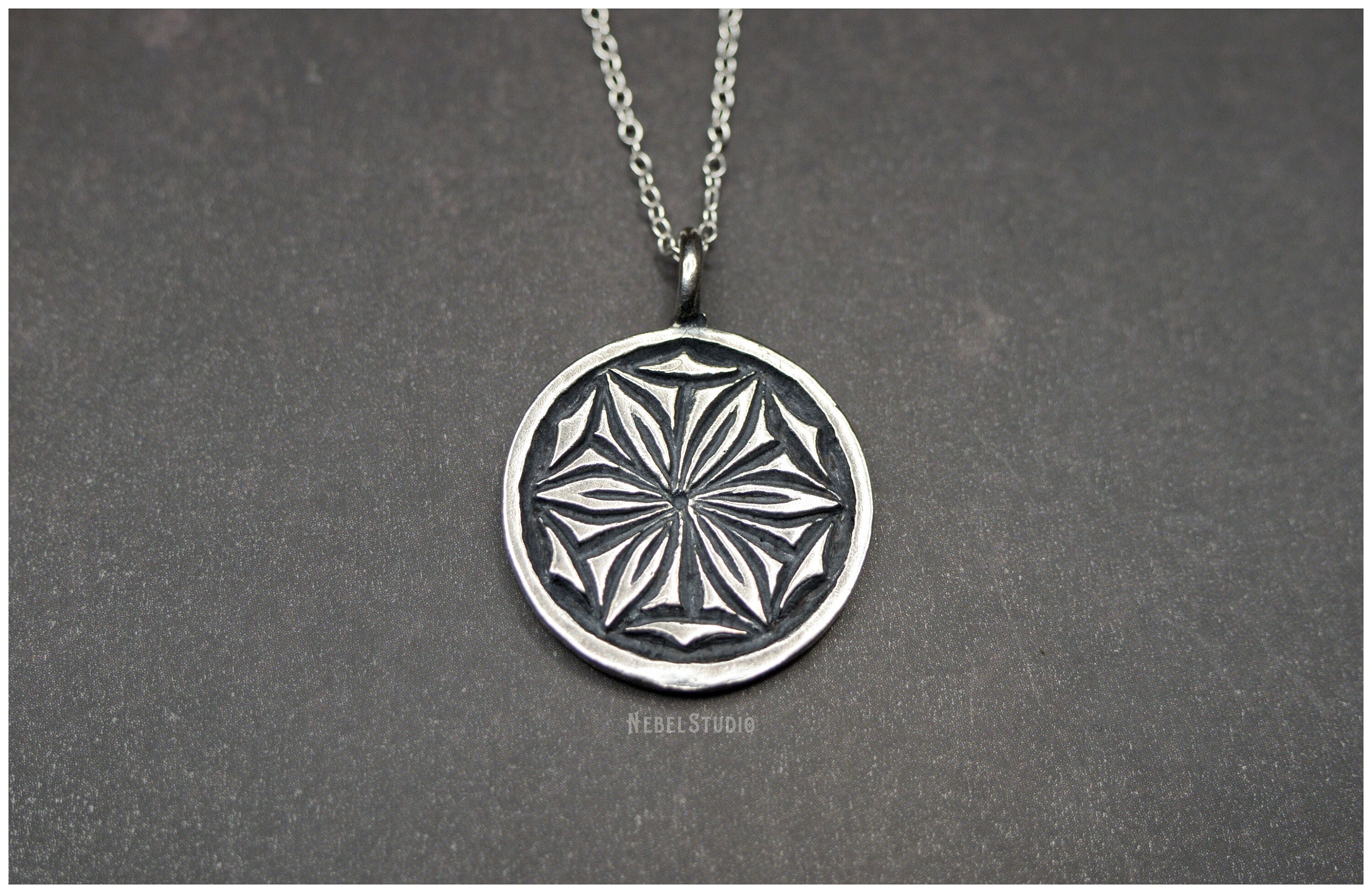 Daisy Wheel Pendant Hexafoil Six Petal Flower Rosette Witch 301