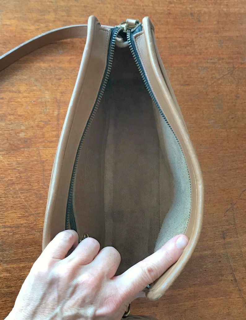 Vintage 80's 90's Coach Putty Tan Leather Cross Body - Etsy