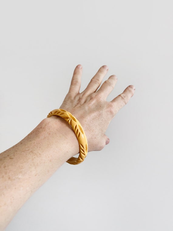 Bakelite ivory cream vintage - Gem