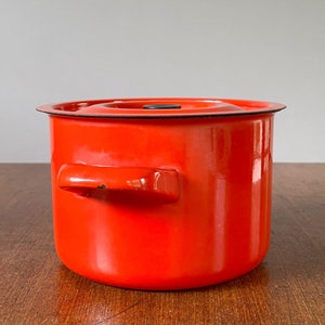 Vintage Mid Century Finel Red and White Enamel / Enamelware Cooking Pot ...