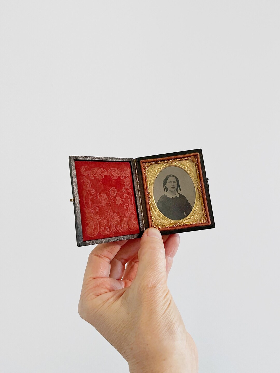 Antique Ambrotype Civil War Era Portrait Woman Embossed Leather And