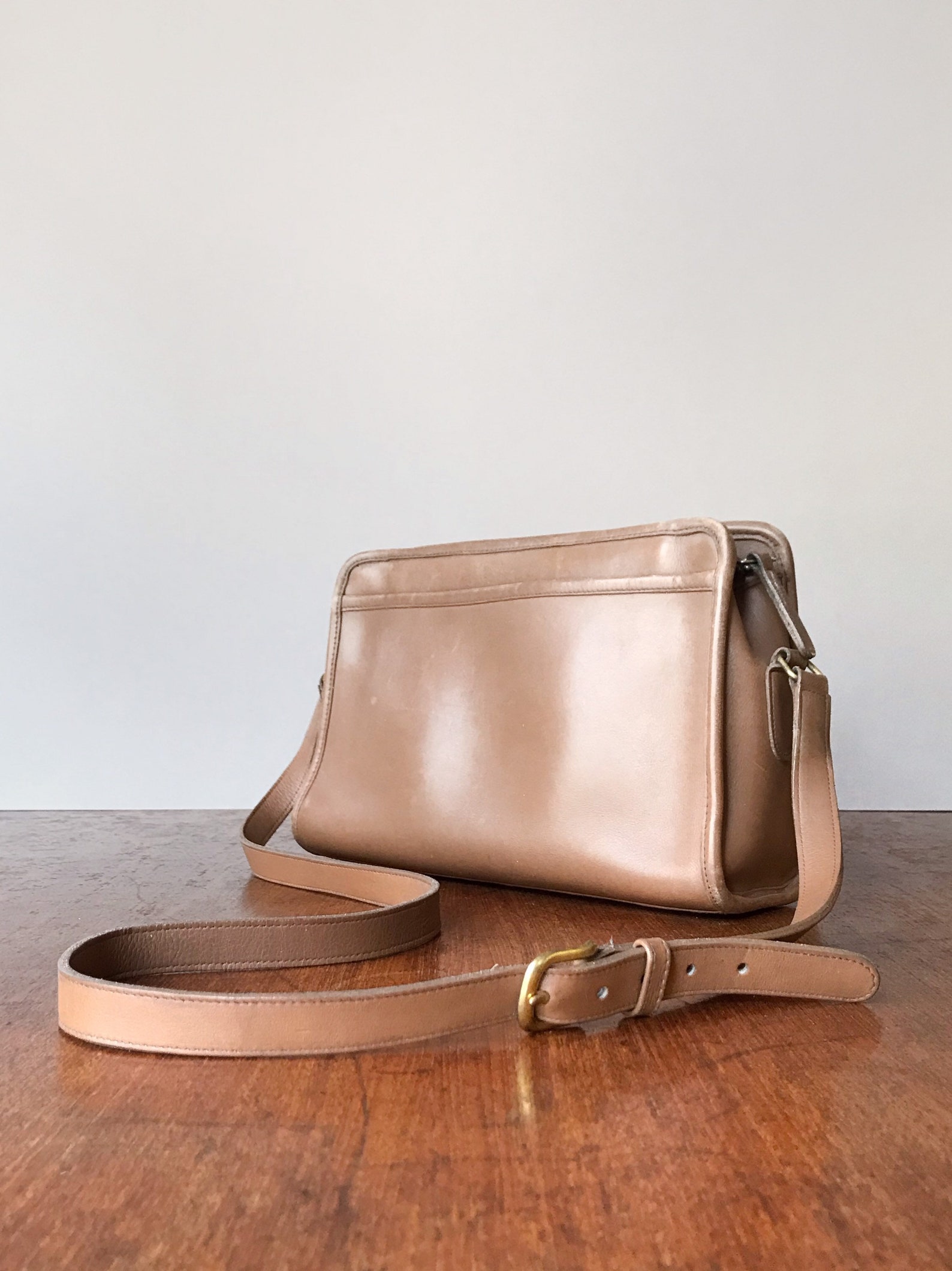 Vintage 80's 90's Coach Putty Tan Leather Cross Body | Etsy