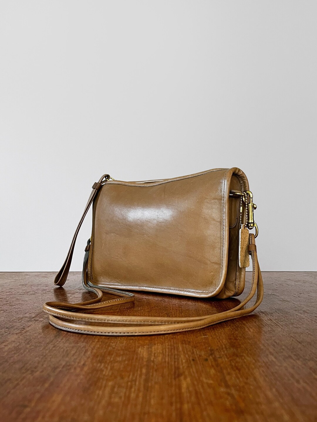 Vintage Coach Tabac Putty Tan Taupe Leather Basic Bag 9455 US / NYC ...