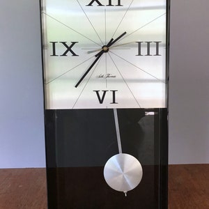 Swanky Vintage 70's Seth Thomas Smoky Lucite Plastic Acrylic Pendulum ...