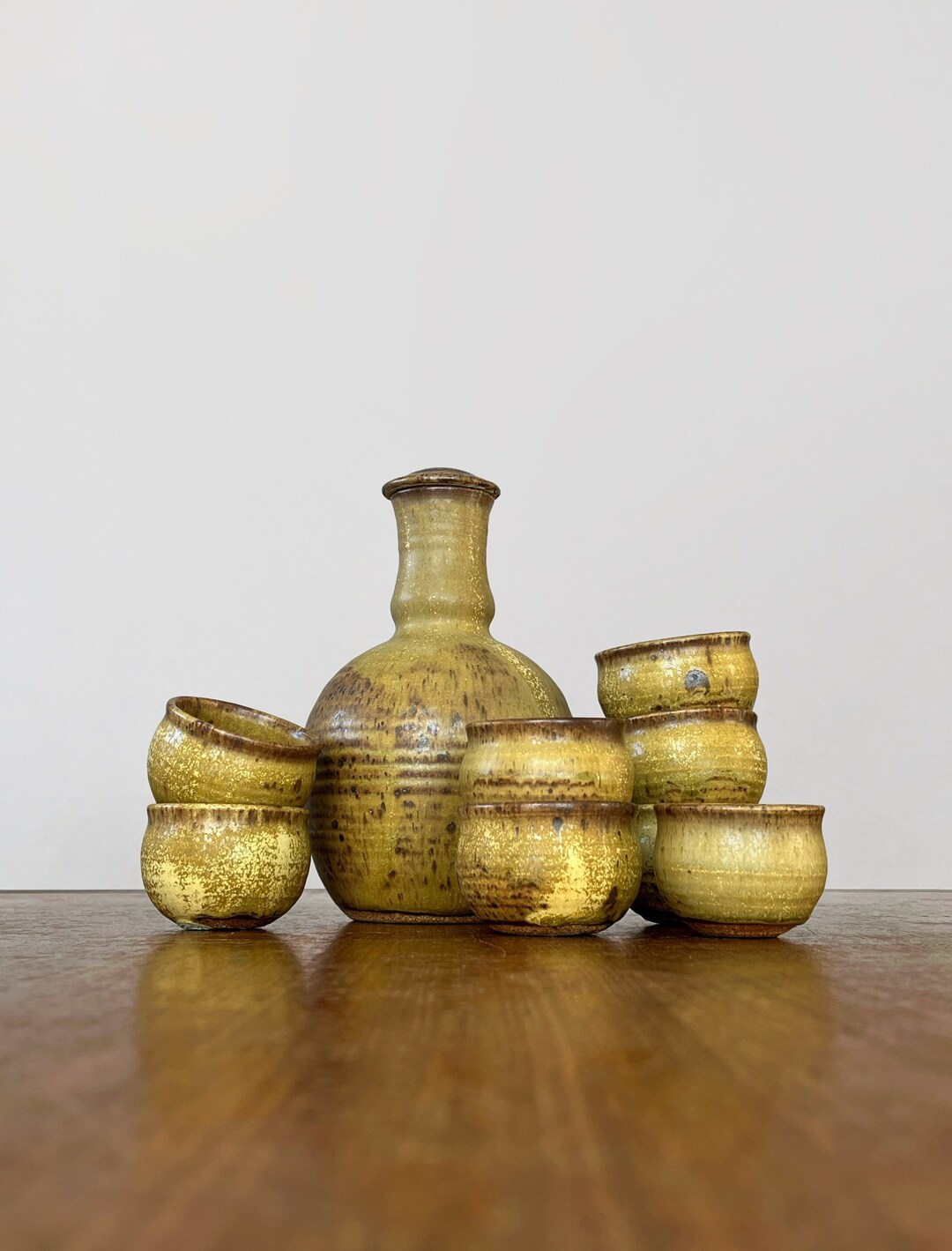 Vintage Signed Ceramic Studio Pottery Decanter With Eight (8) Cups Saki ...