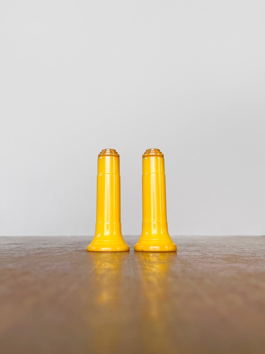 Vintage Art Deco Butterscotch Bakelite Salt and Pepper Shaker Set ...