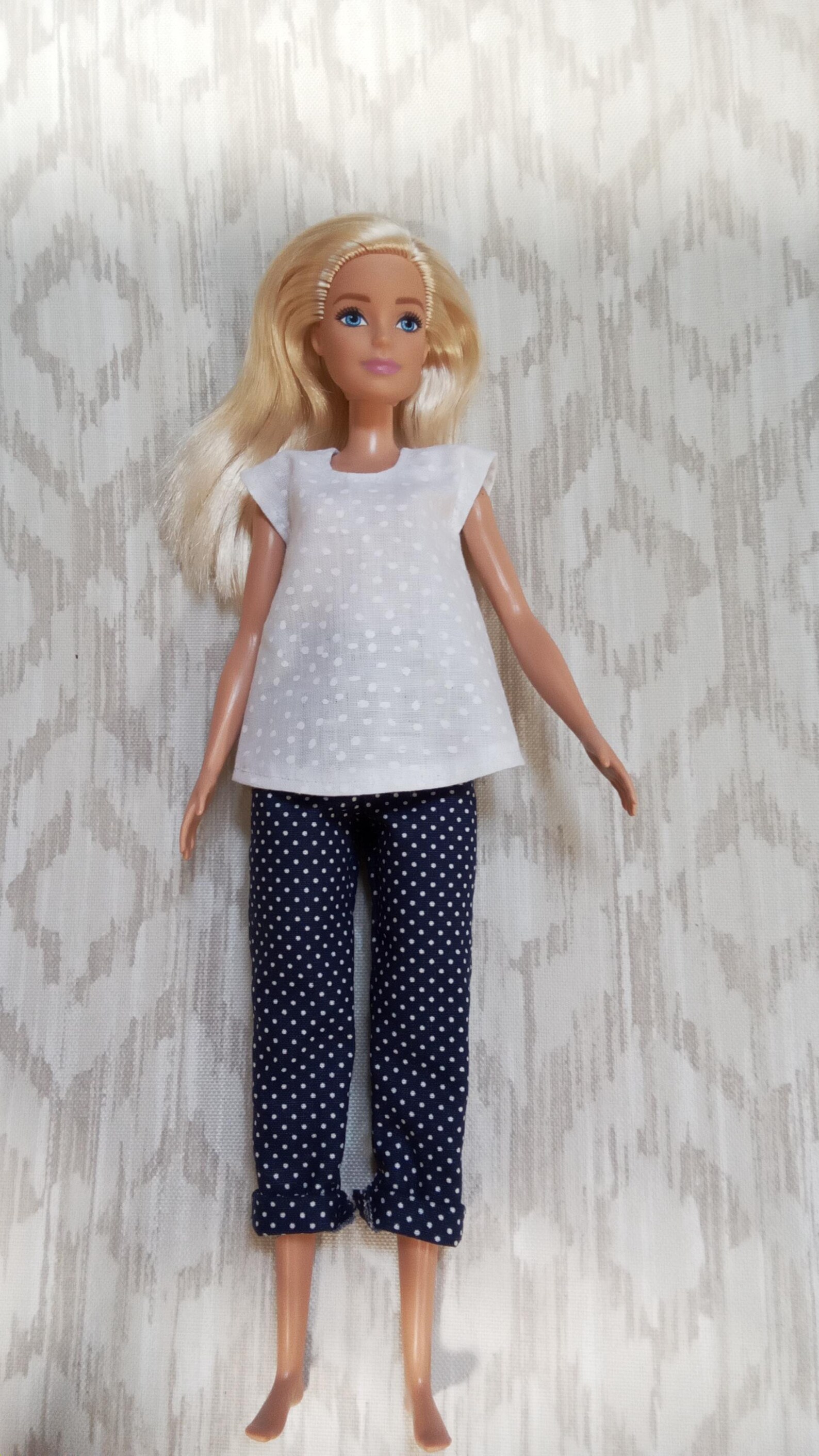 Capris and Blouse for Barbie - Etsy