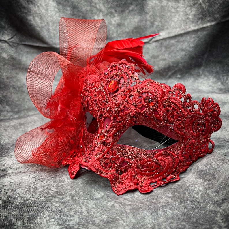 Luxury Red Floral Feather Women Masquerade | Venetian Ball Mask Costume ...