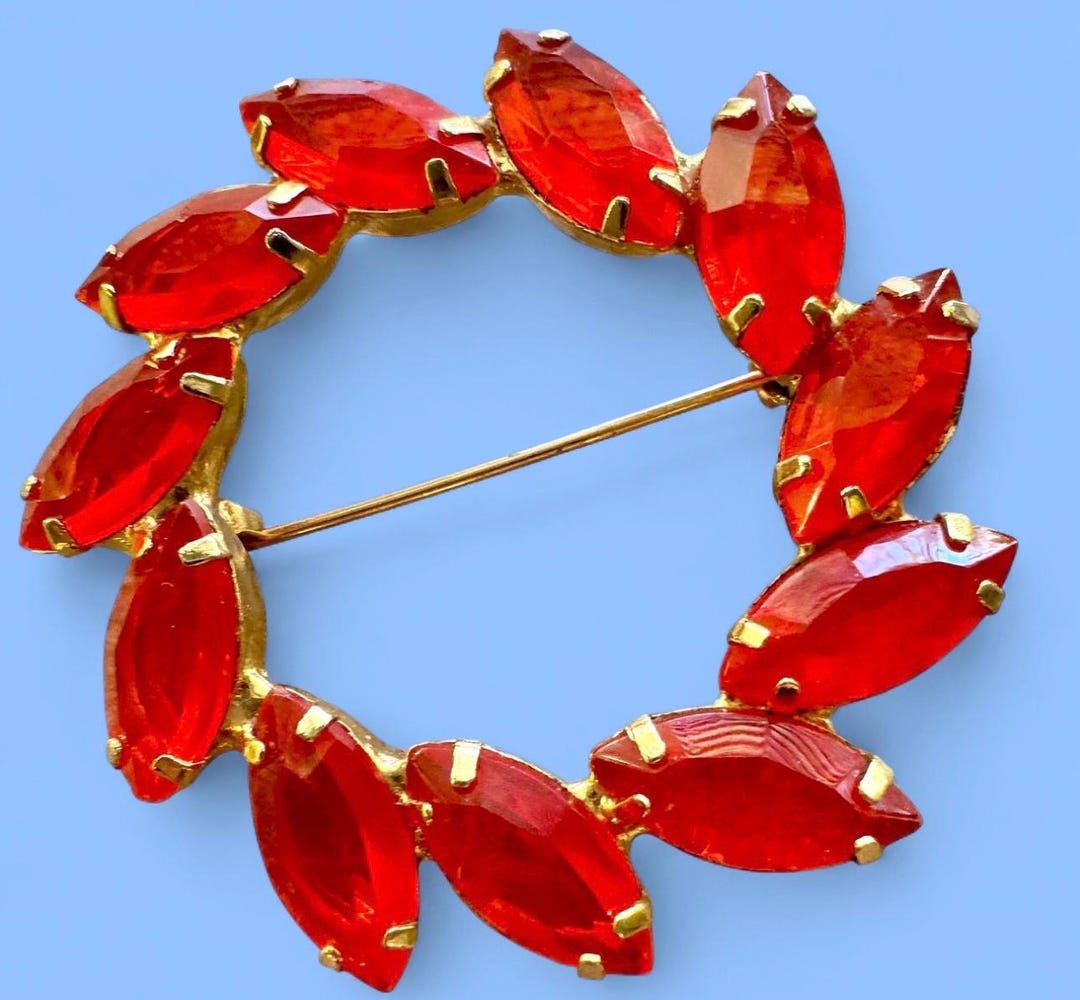 MCM Red Marquise Rhinestone Circle Brooch - Gold Tone Vintage Statement ...