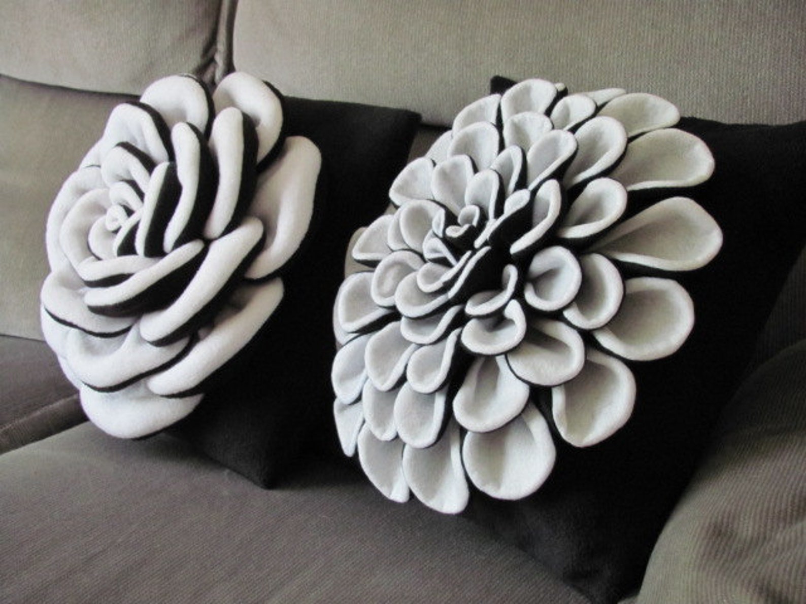 VICTORIA ROSE Flower Pillow Rose Pattern Felt Rose With 2 Bonus Pillow ...